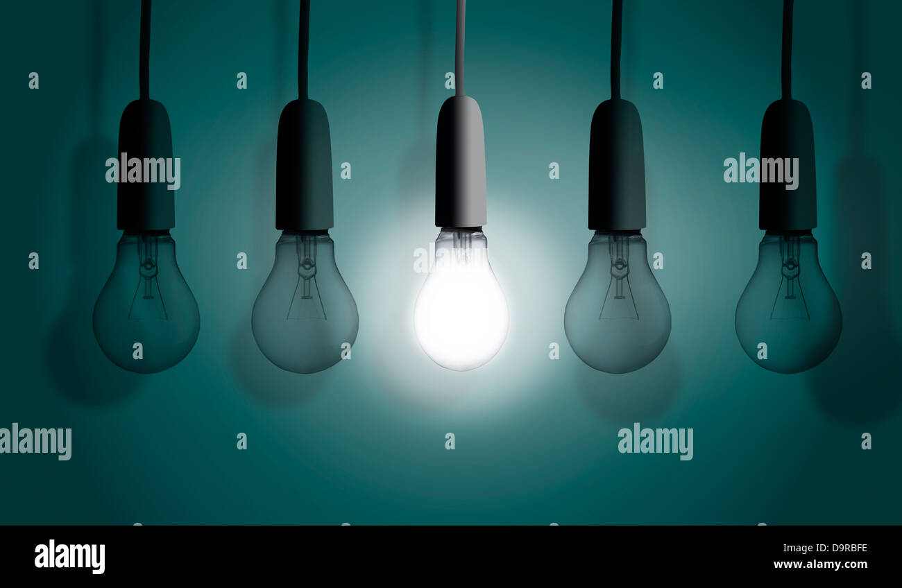 Row of light bulbs hi-res stock photography and images - Alamy