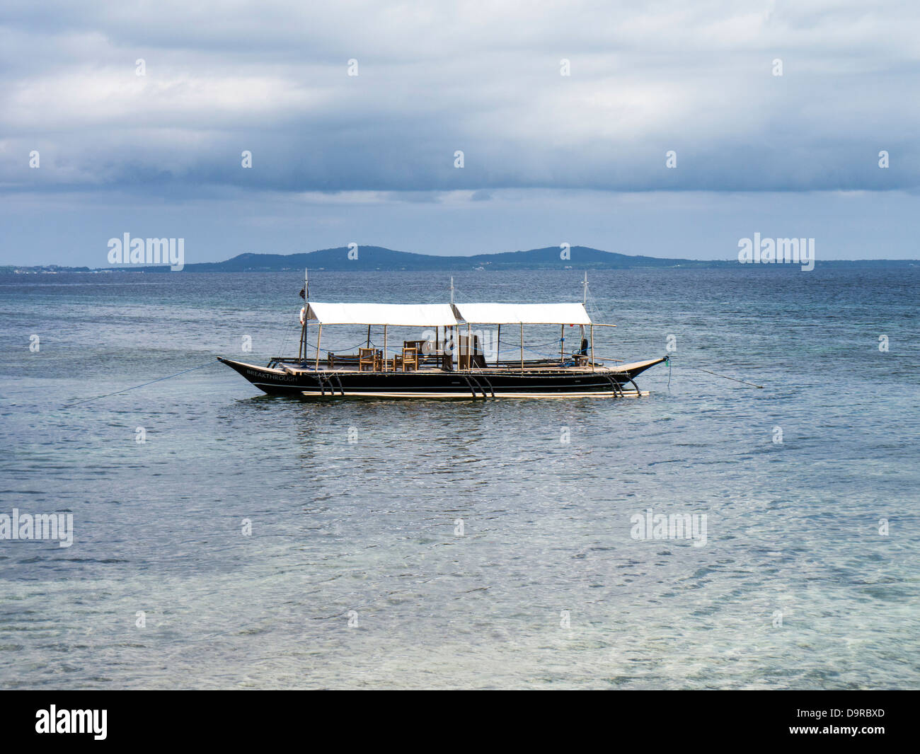 Double hull waka hi-res stock photography and images - Alamy