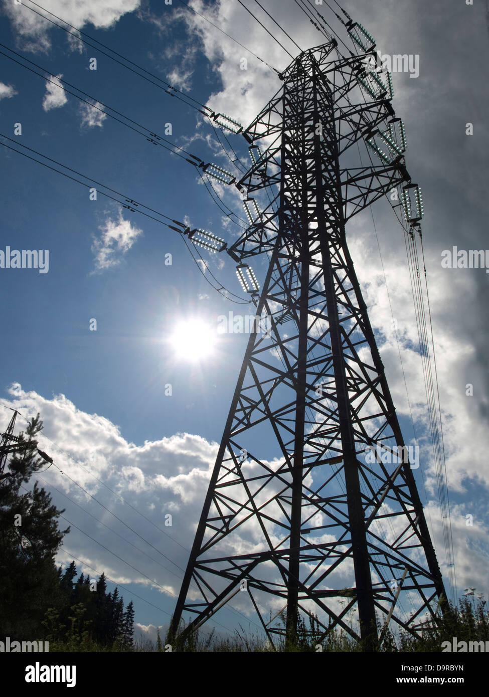 Double circuit transmission line hi-res stock photography and images ...