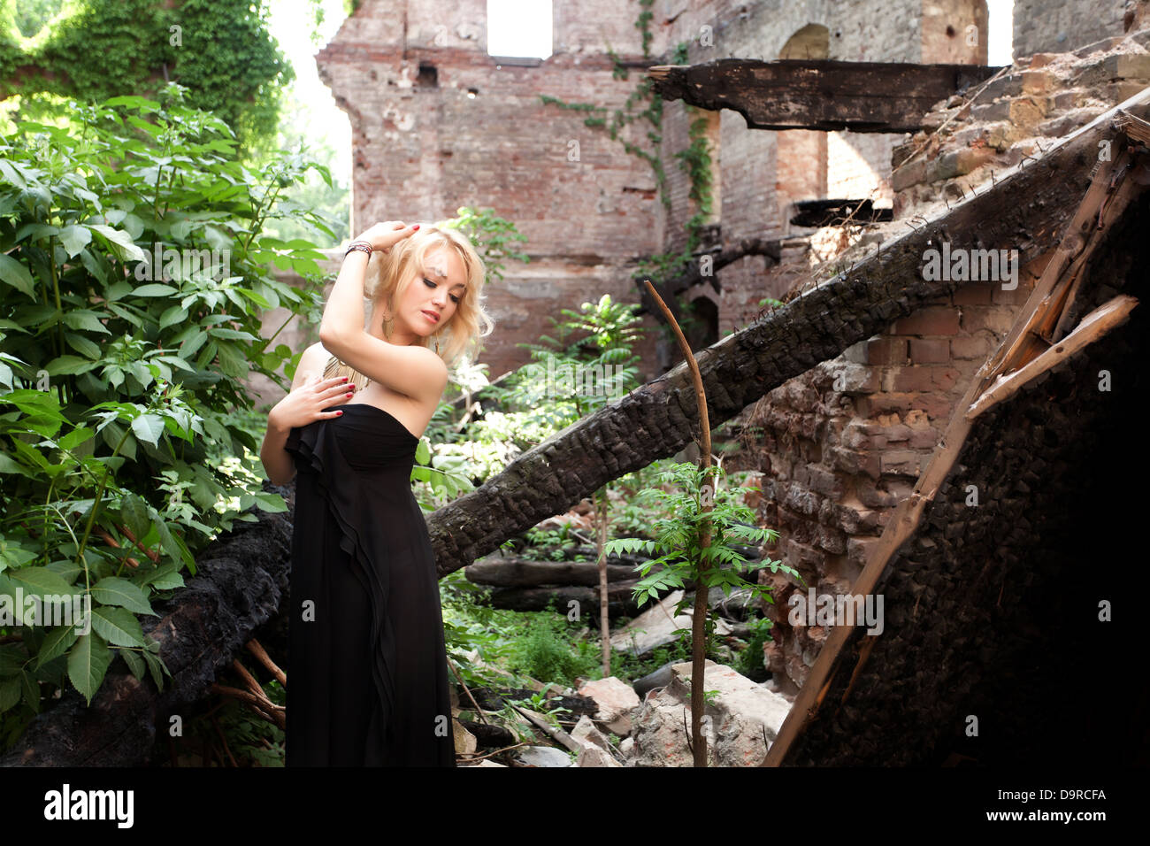 Beautiful and feminine pose of a refined and elegant blond woman ...