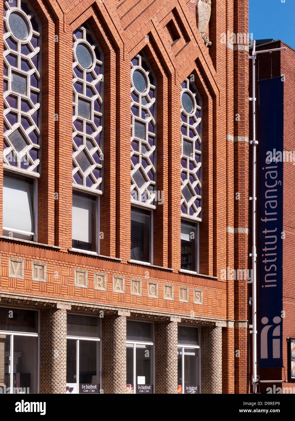 Institute francais hi-res stock photography and images - Alamy