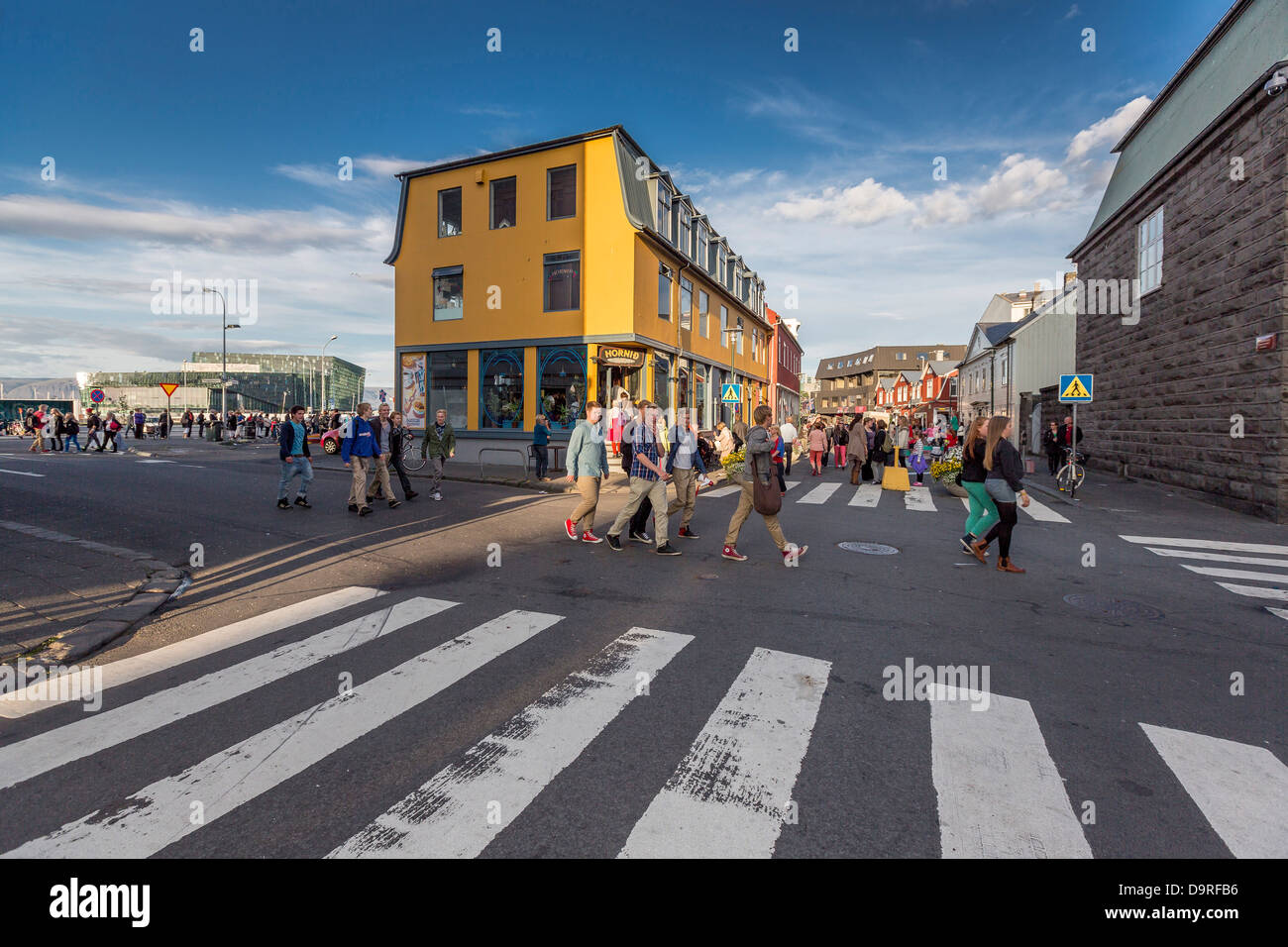 People walking around street hi-res stock photography and images - Alamy