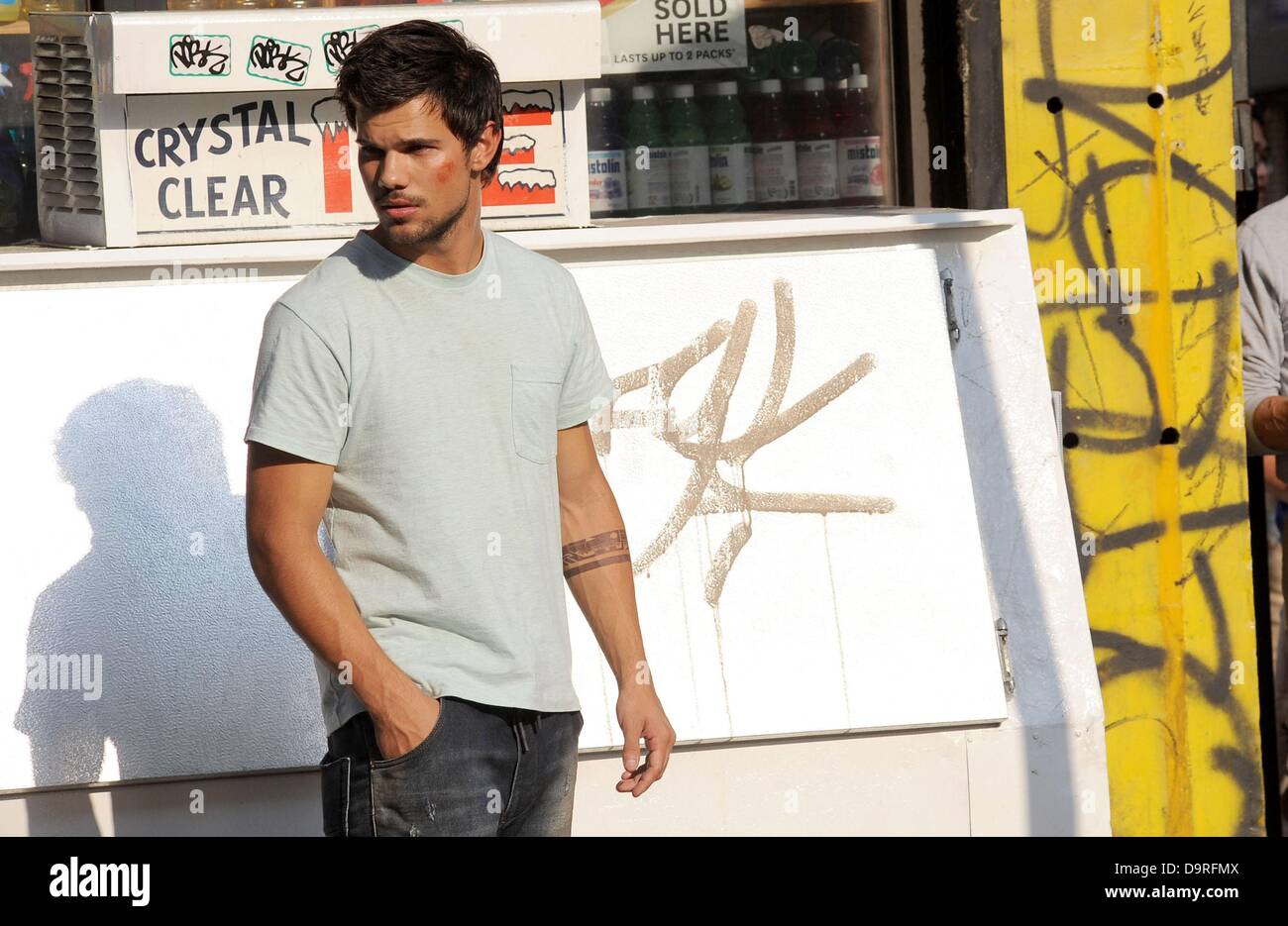 2013 taylor lautner hi-res stock photography and images - Alamy