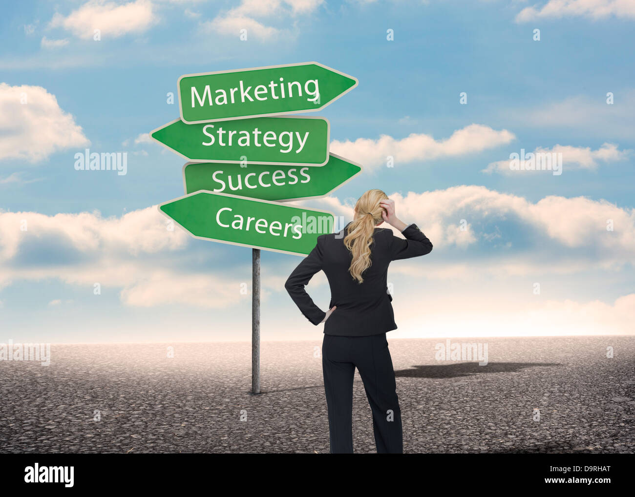 Well dressed arrow sign hi-res stock photography and images - Alamy