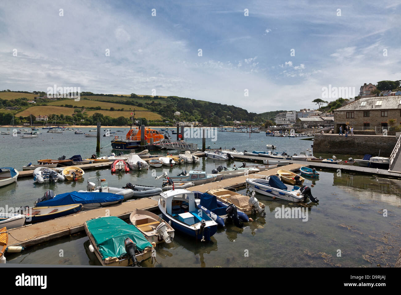 Salcombe harbour hi-res stock photography and images - Alamy
