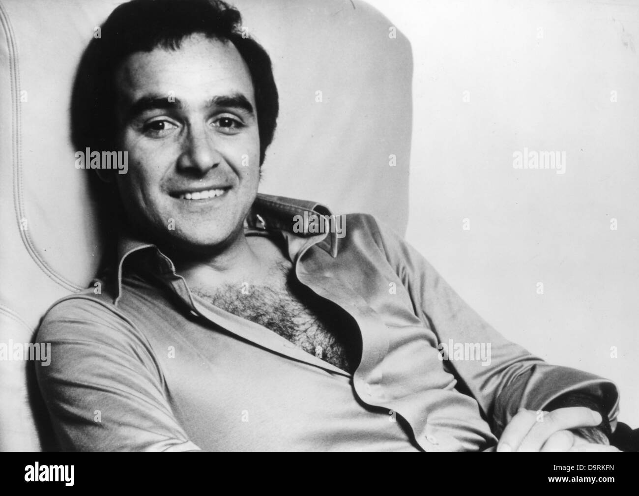 PETER SHELLEY Promotional photo of English pop singer and songwriter ...