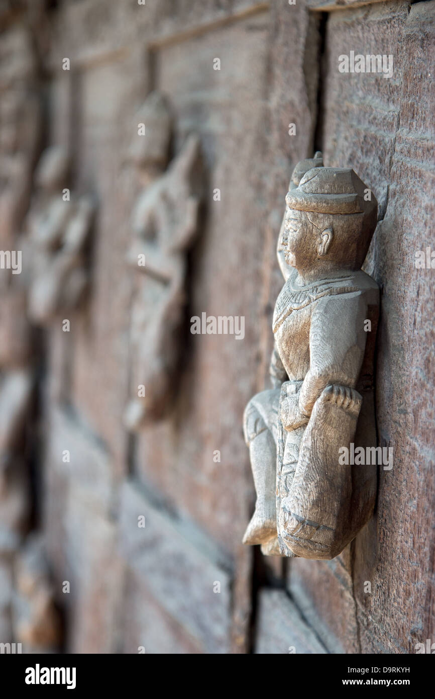 Traditional temple walls hi-res stock photography and images - Alamy