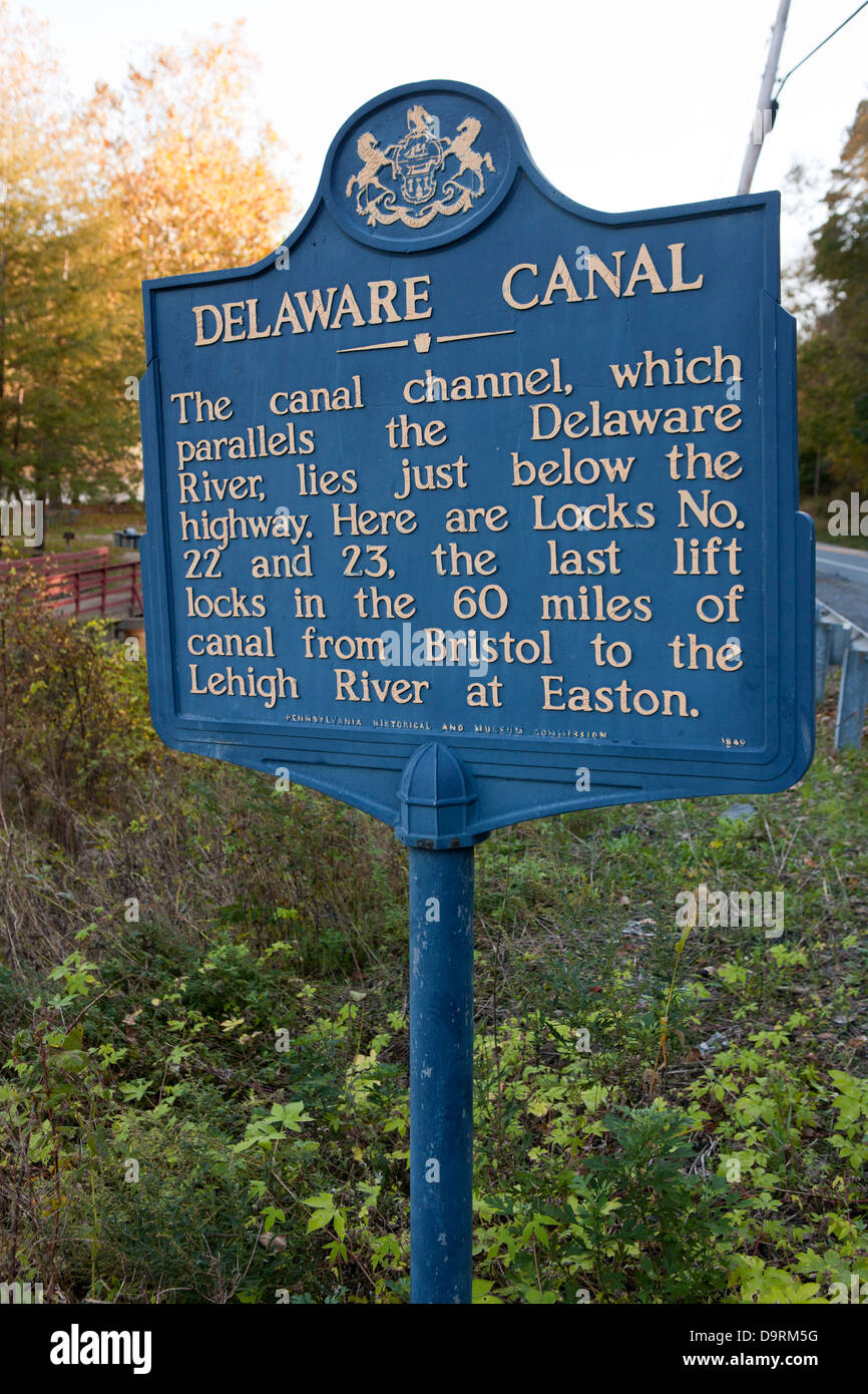 DELAWARE CANAL The canal channel, which parallels the Delaware River ...