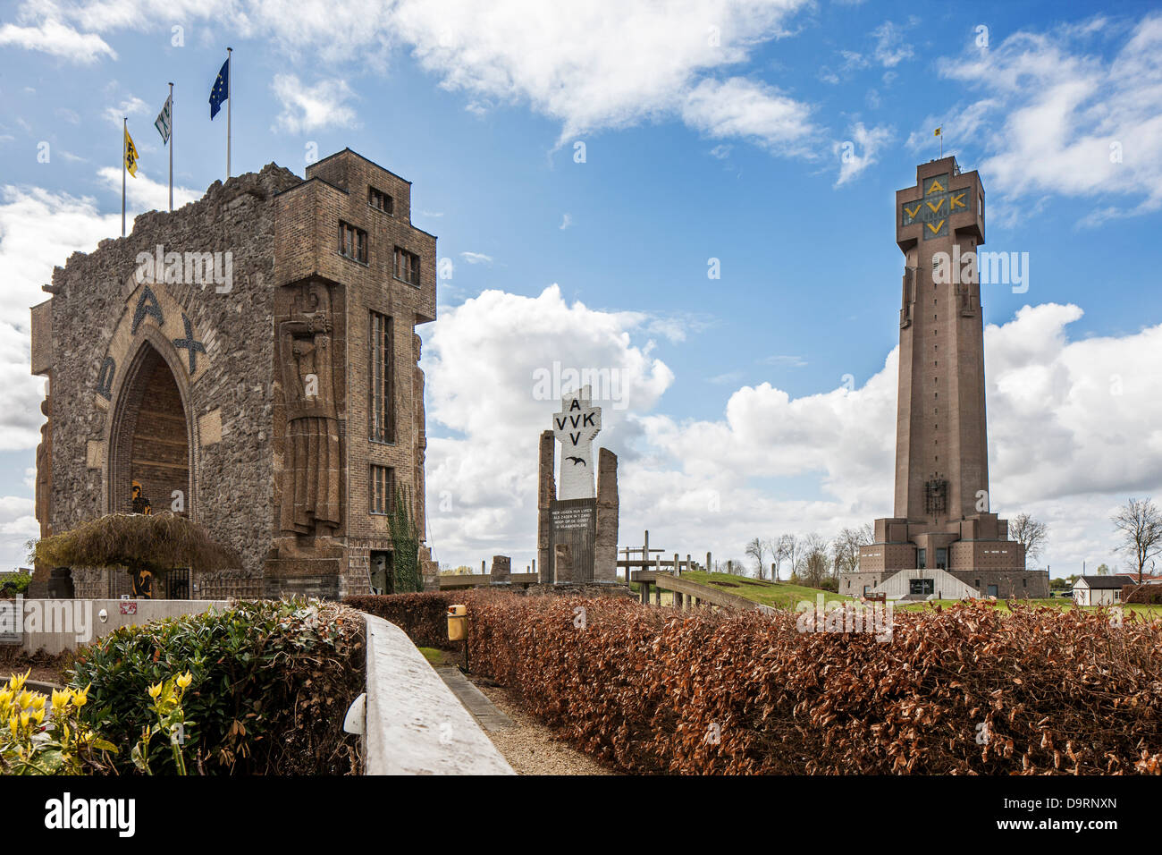 The WW1 Pax Gate of Peace and the Yser Tower / IJzertoren, Diksmuide ...