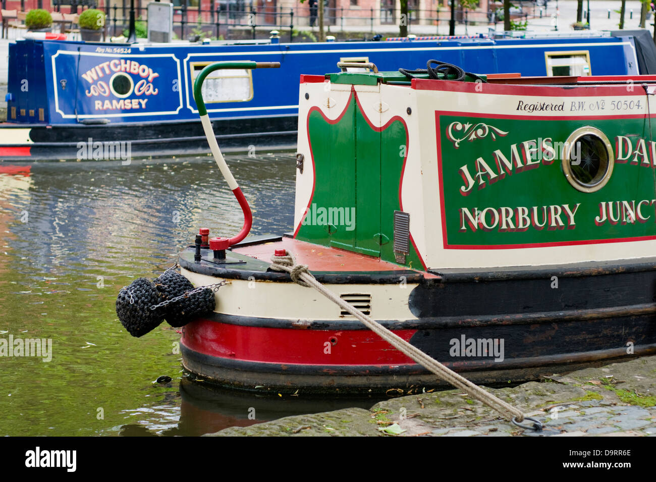 Castlefield and barge hi-res stock photography and images - Alamy