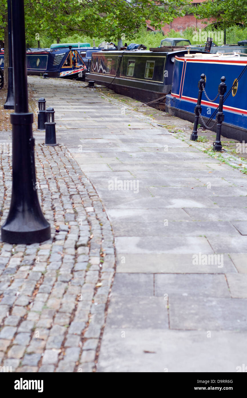 Manchester canal with barges at castlefield hi-res stock photography ...