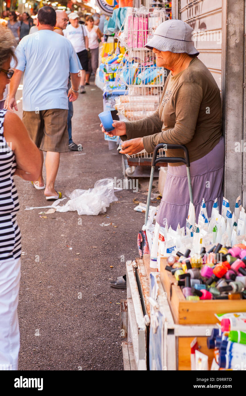 Shuk hakarmel hi-res stock photography and images - Alamy