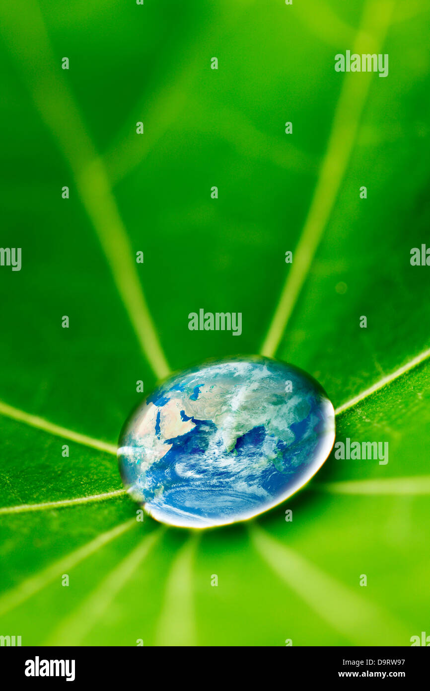 Water droplet world map hi-res stock photography and images - Alamy