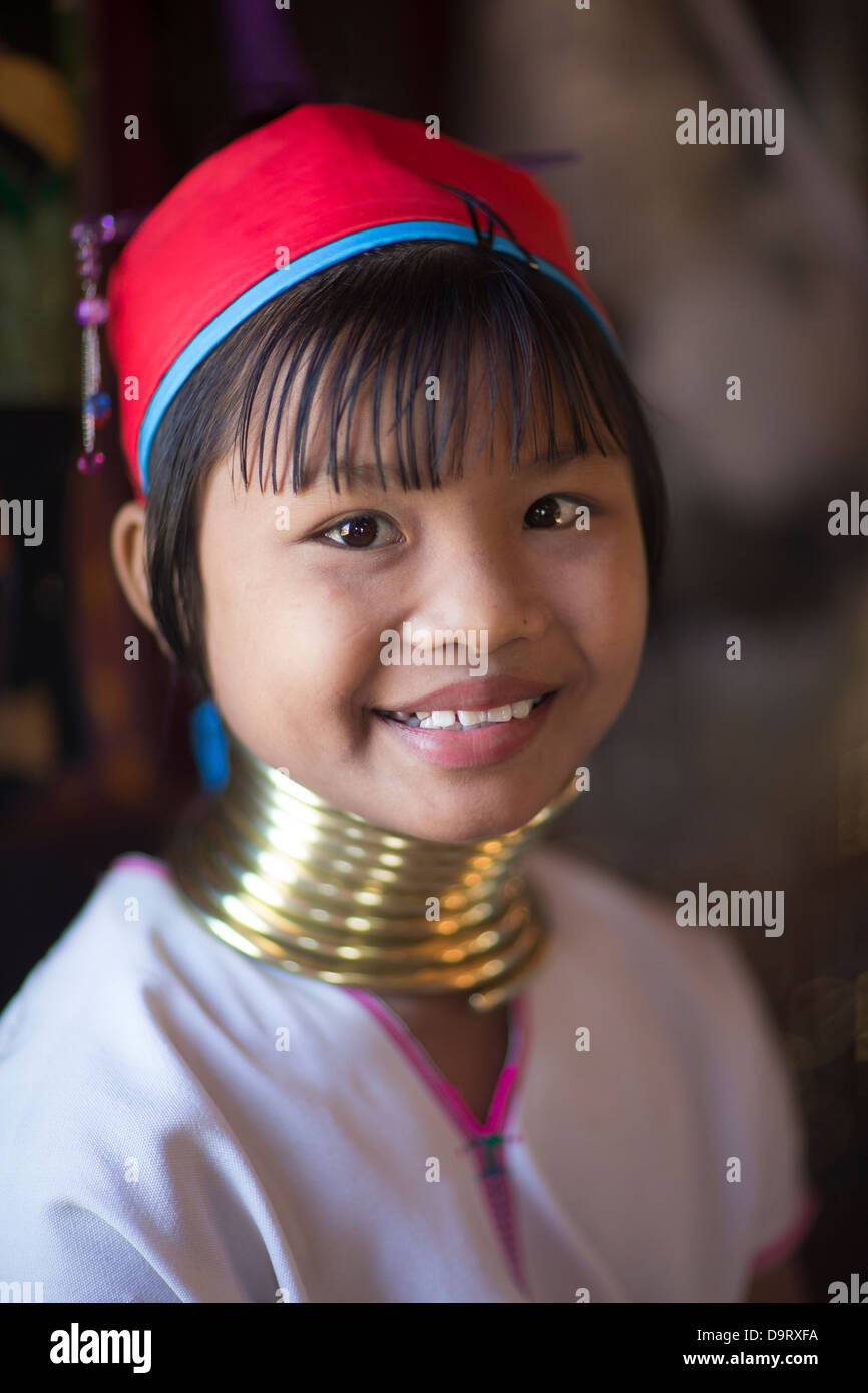 Long necked woman hi-res stock photography and images - Alamy