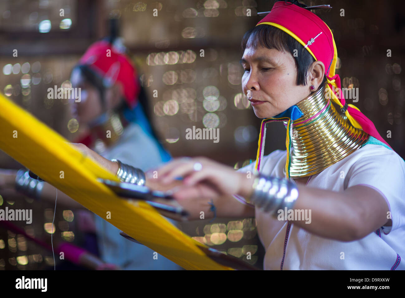 a Padaung "long neck" lady, Inle Lake, Myanmar (Burma Stock Photo - Alamy