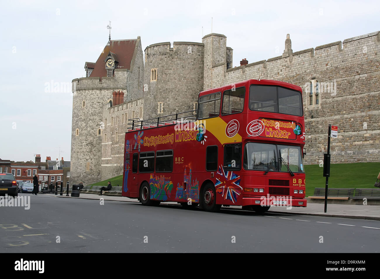 Bus at Windsor Castle Stock Photo - Alamy
