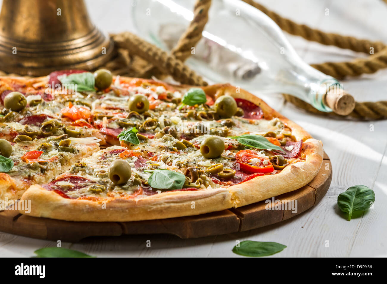 Pizza boat hi-res stock photography and images - Alamy