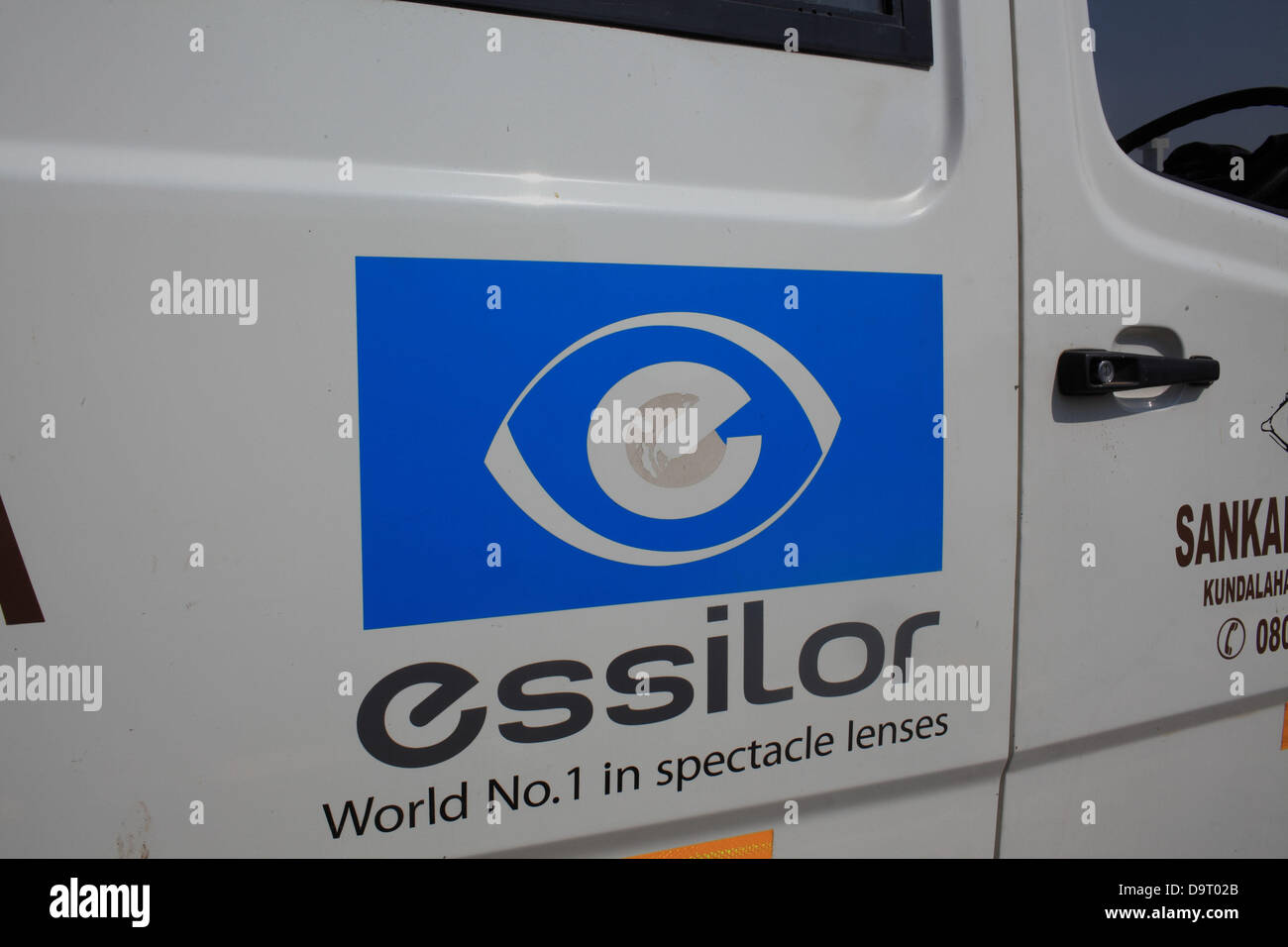 Free eye surgery High Resolution Stock Photography and Images - Alamy