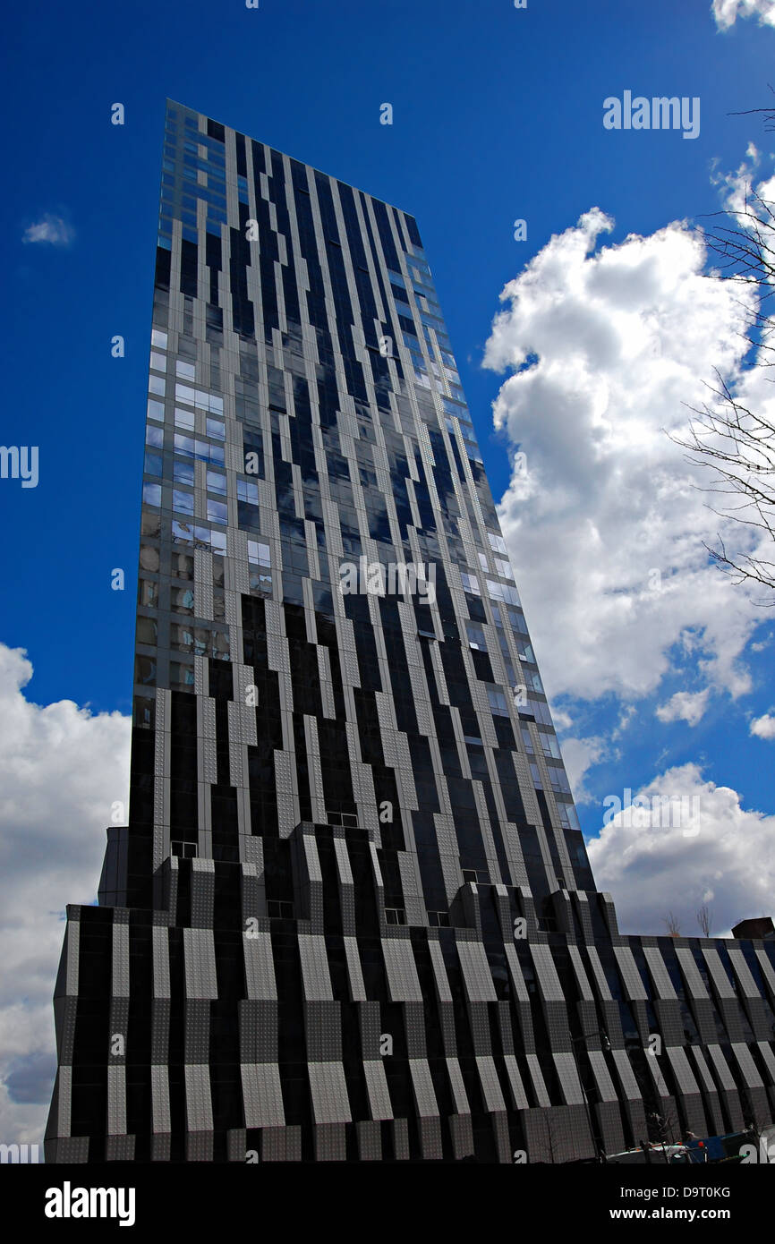 Brooklyn modern building hi-res stock photography and images - Alamy