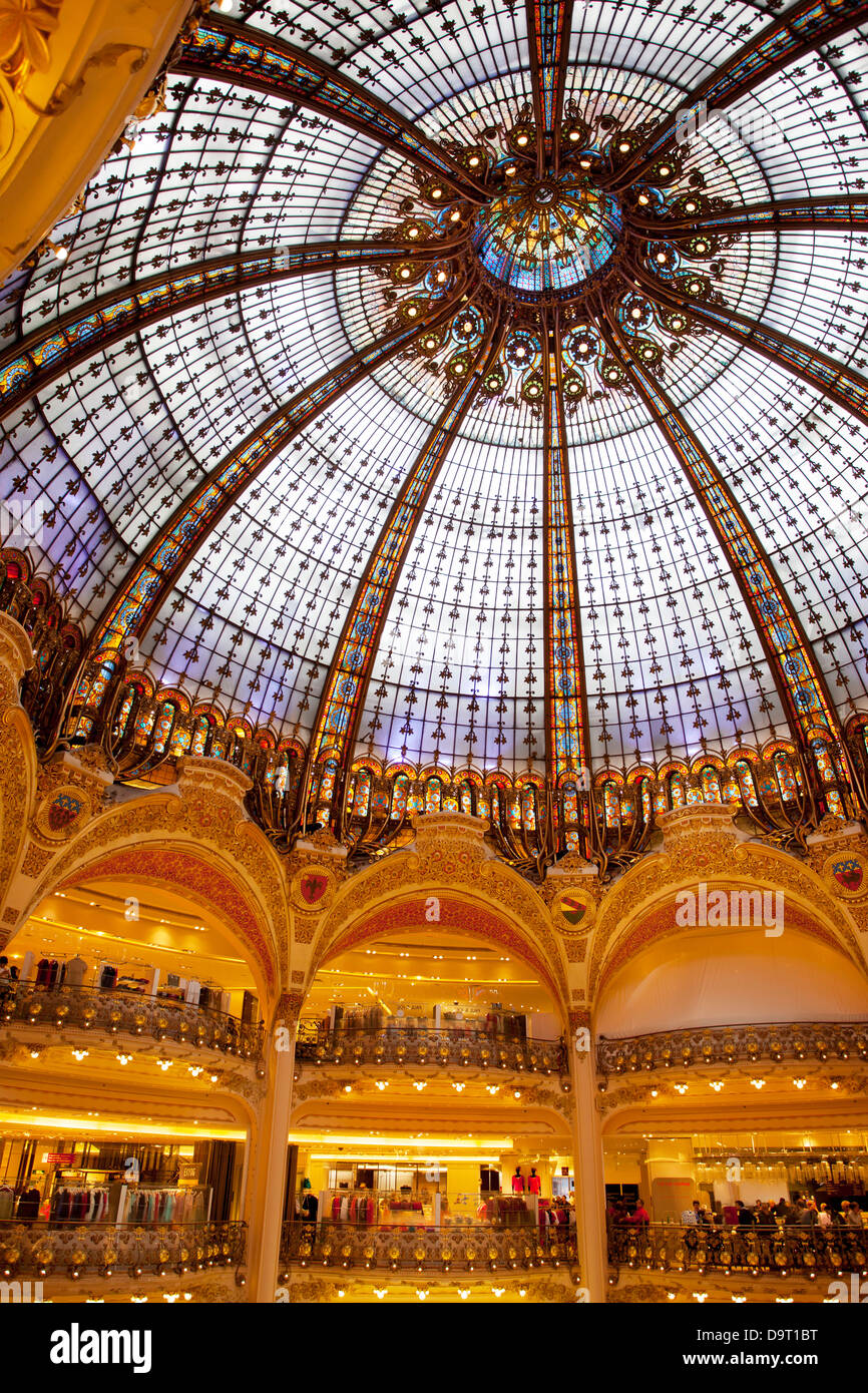 Printemps paris interior hi-res stock photography and images - Alamy
