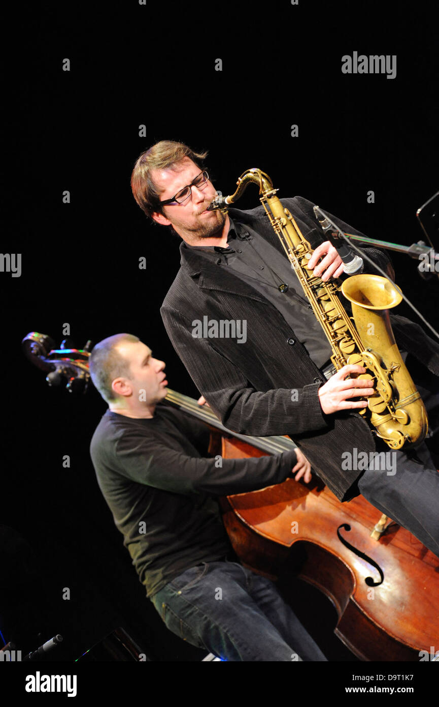 Jazz musicians hi-res stock photography and images - Alamy