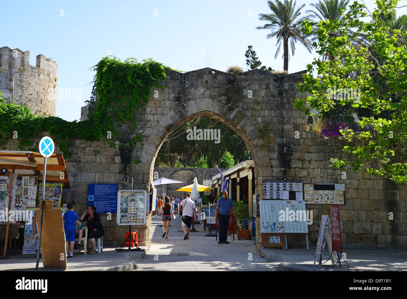 Medieval wall entrance to Old Town, City of Rhodes, Rhodes (Rodos), The ...