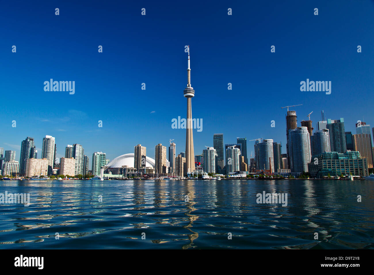Toronto skyline hi-res stock photography and images - Alamy
