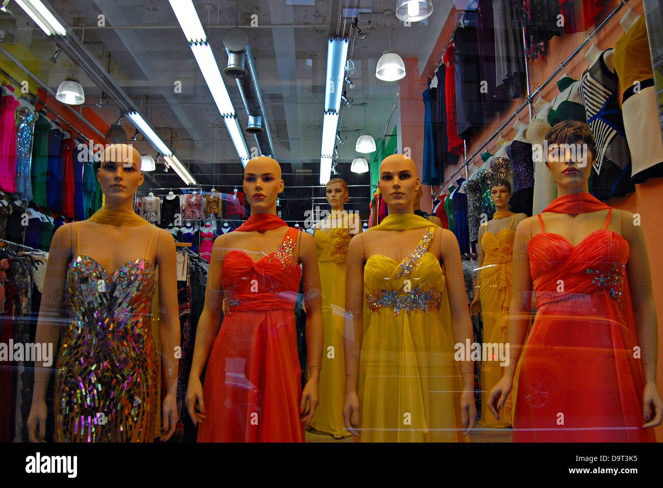Store Window Mannequins, New York City Stock Photo - Alamy
