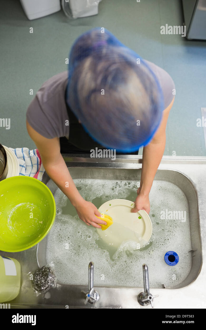 Washing dishes restaurant hi-res stock photography and images - Alamy