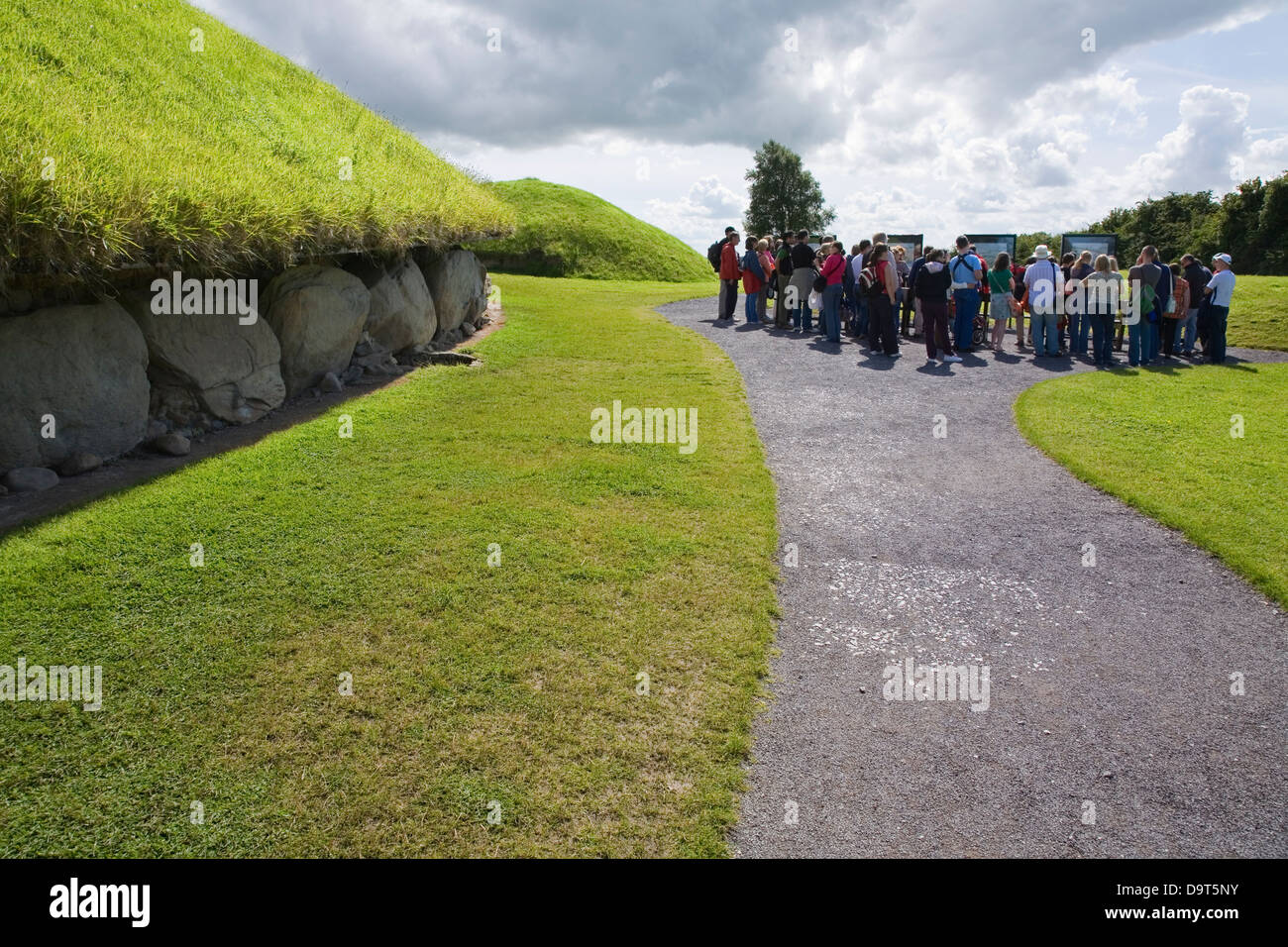 World heritage site megalithic passage hi-res stock photography and ...