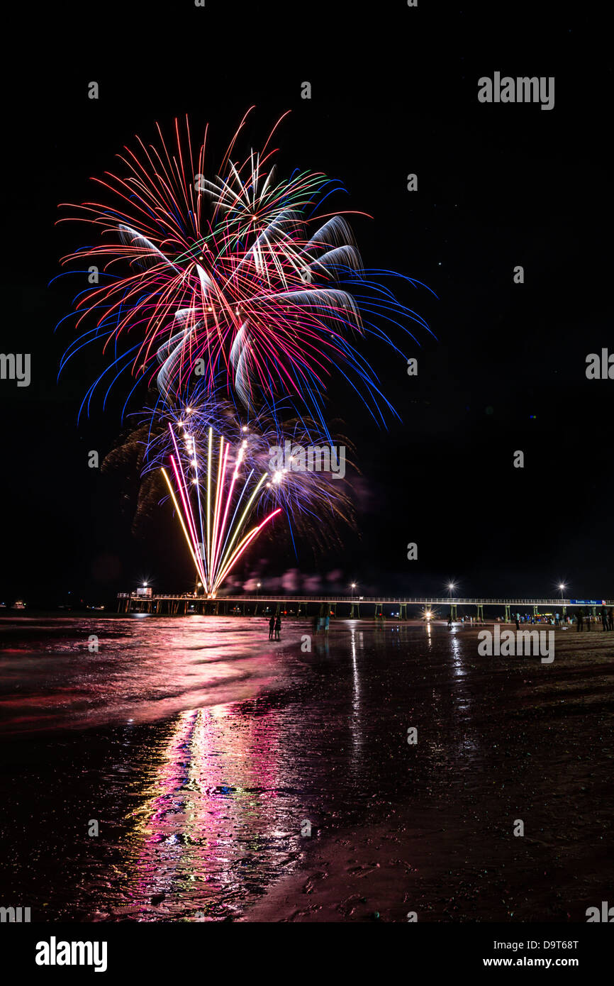 Skyrocket fireworks hi-res stock photography and images - Alamy