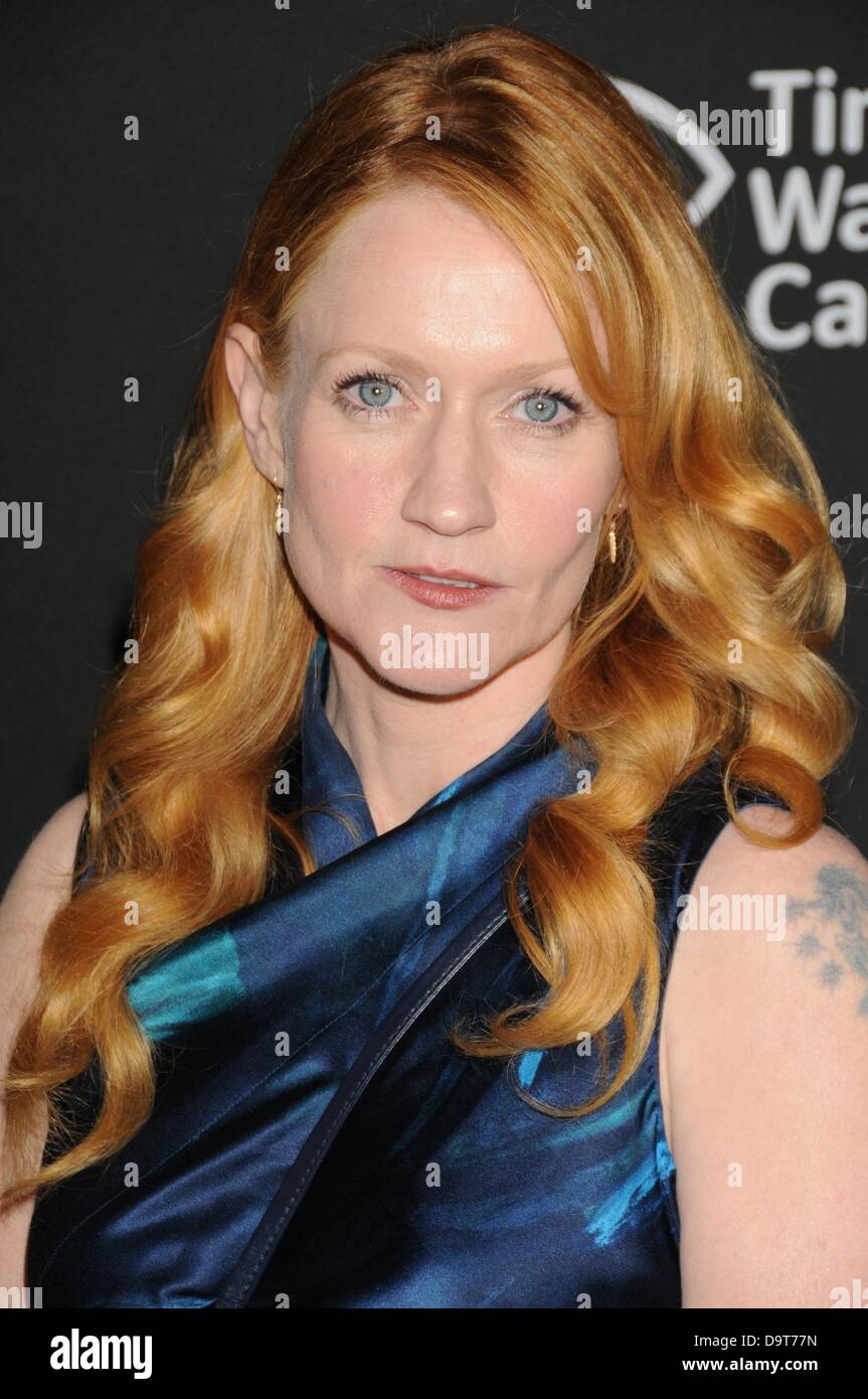Paula malcomson ray donovan hi-res stock photography and images - Alamy