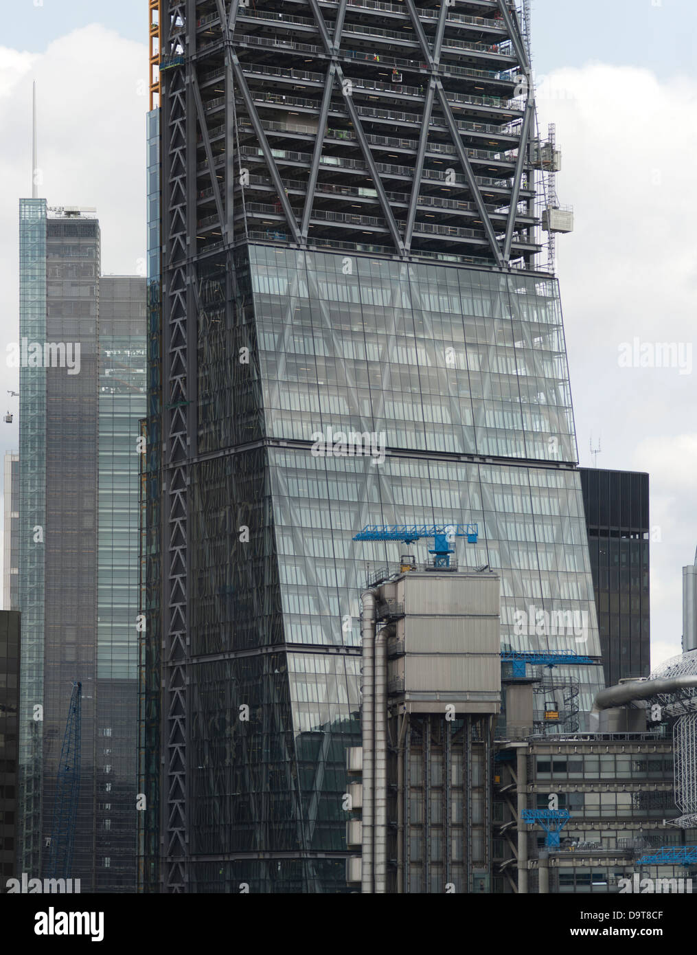 Cheesegrater building construction hi-res stock photography and images ...