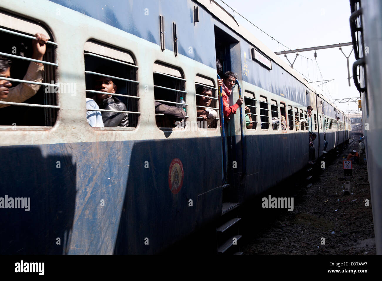 A passenger train in India Stock Photo - Alamy