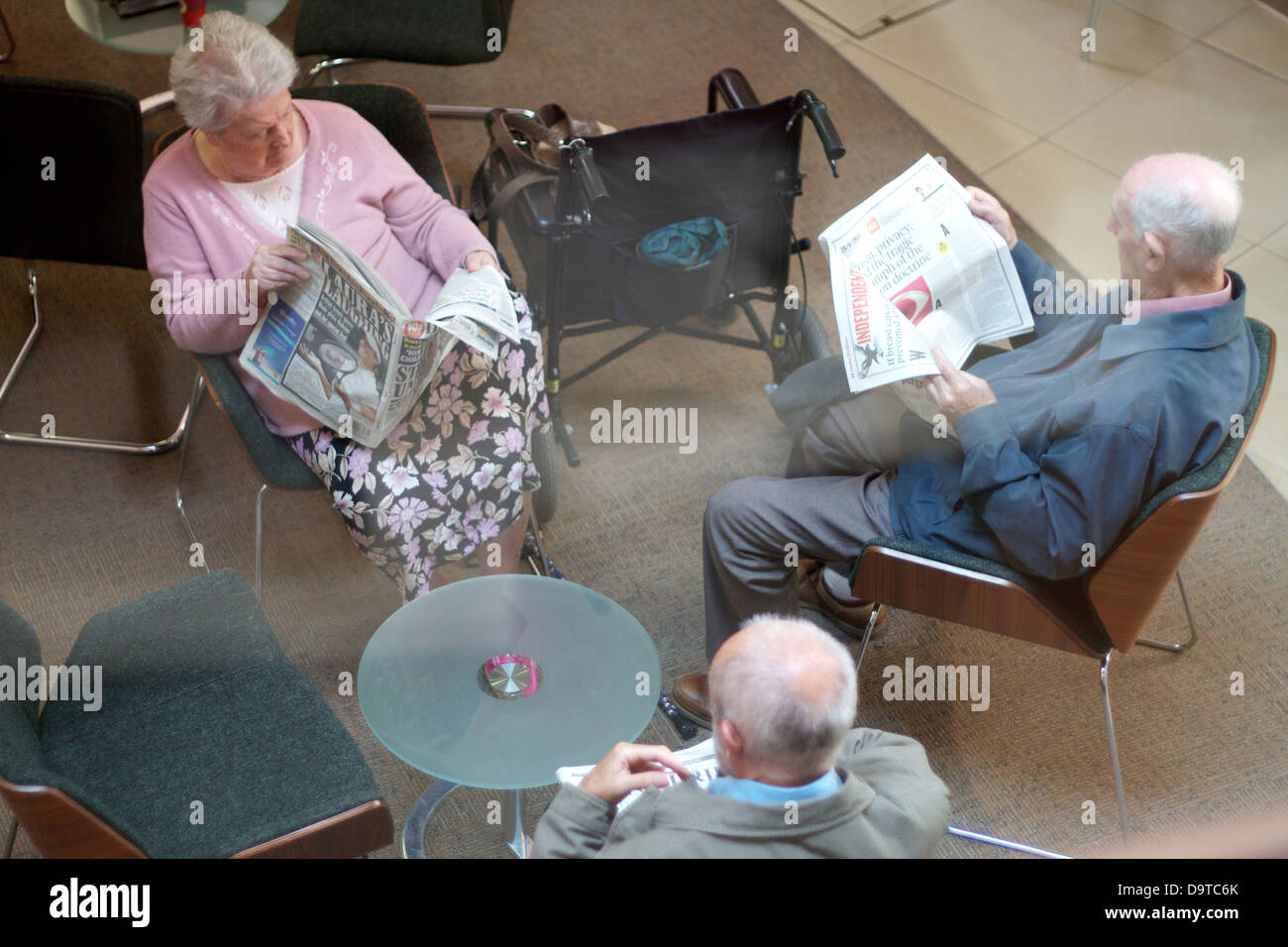 Public newspapers hi-res stock photography and images - Alamy