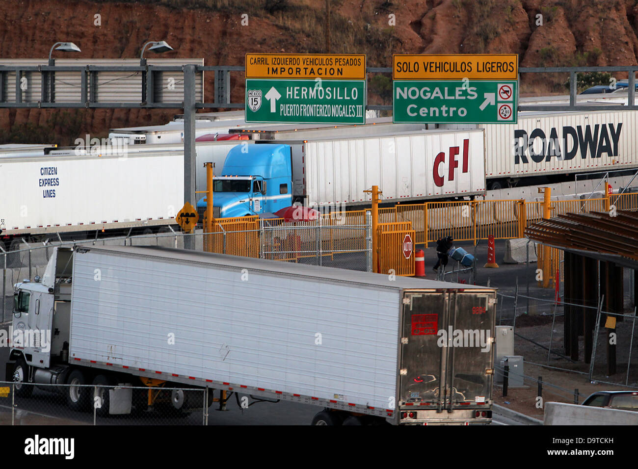 This image shows U.S. Customs and Border Protection operations in ...