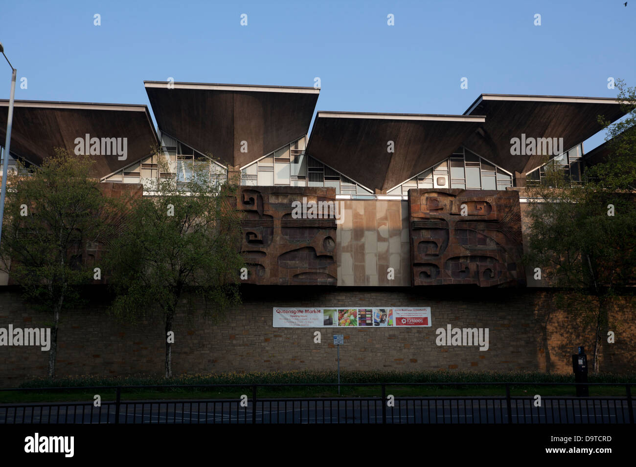 Queensgate market hi-res stock photography and images - Alamy