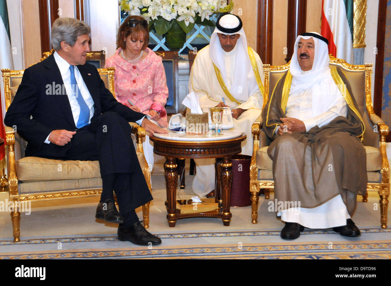 Ruler of kuwait hi-res stock photography and images - Alamy