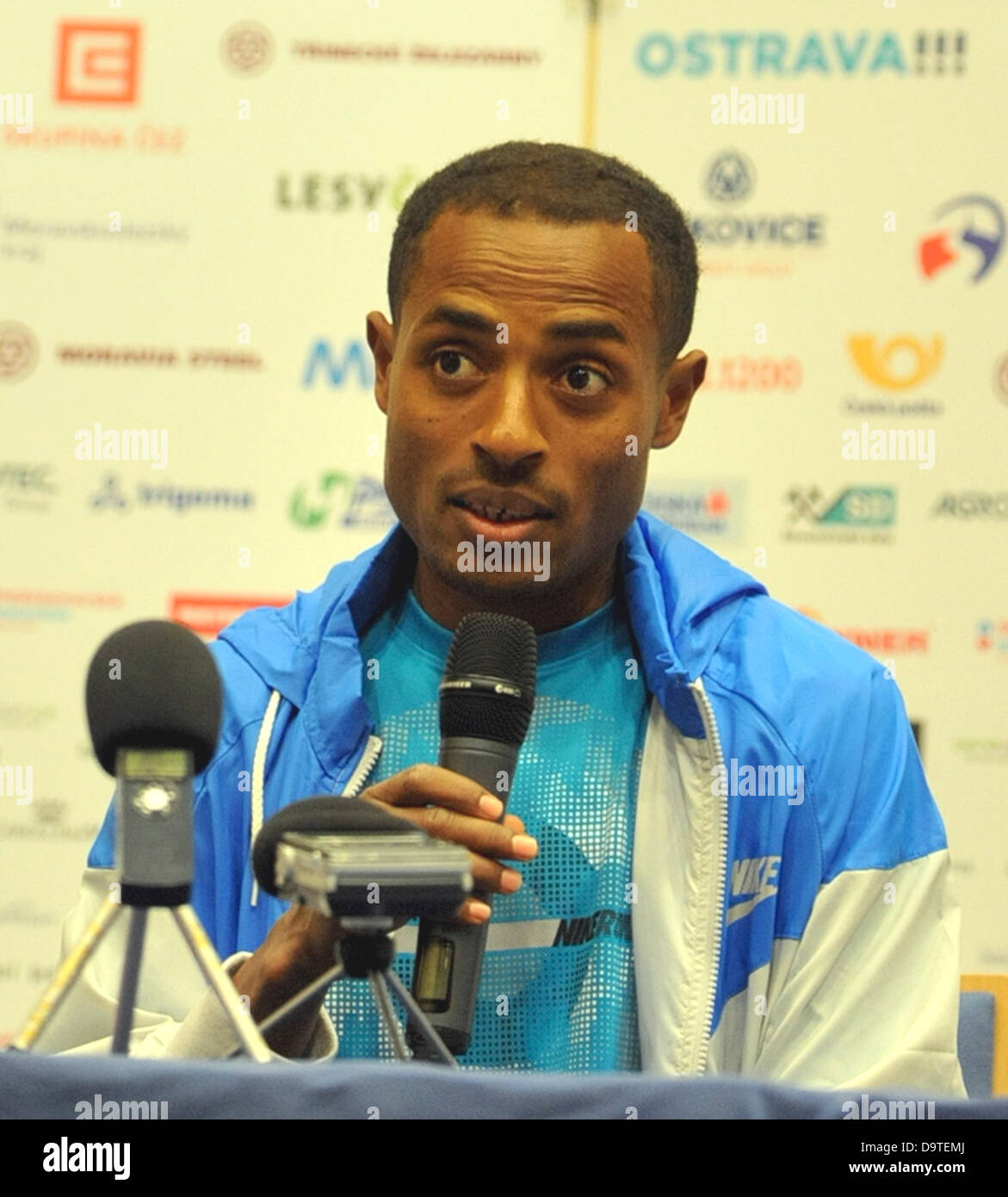 Ethiopian long distance runner hi-res stock photography and images - Alamy