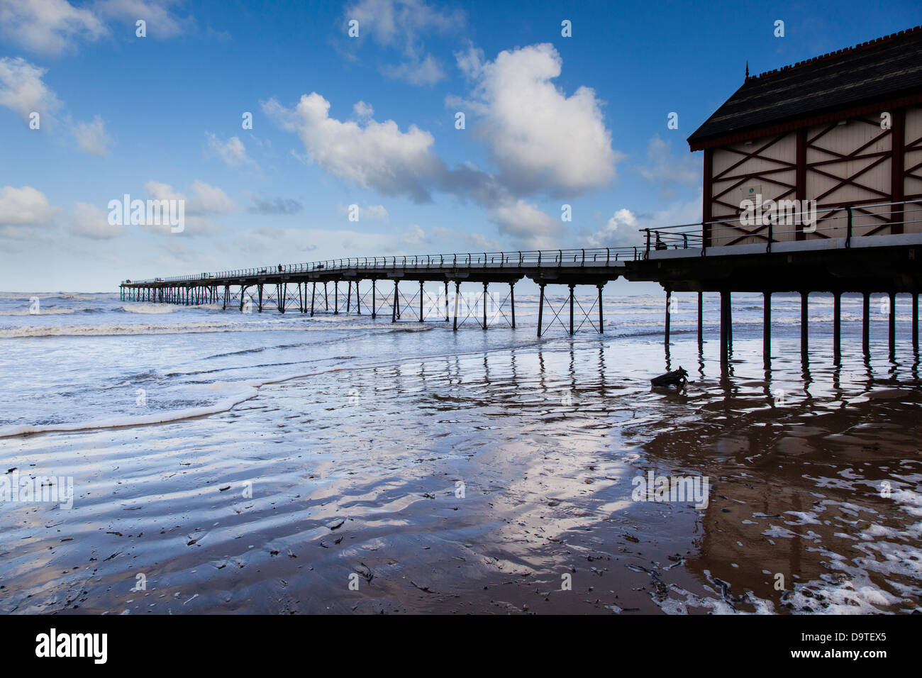 Redcar pier hi-res stock photography and images - Alamy