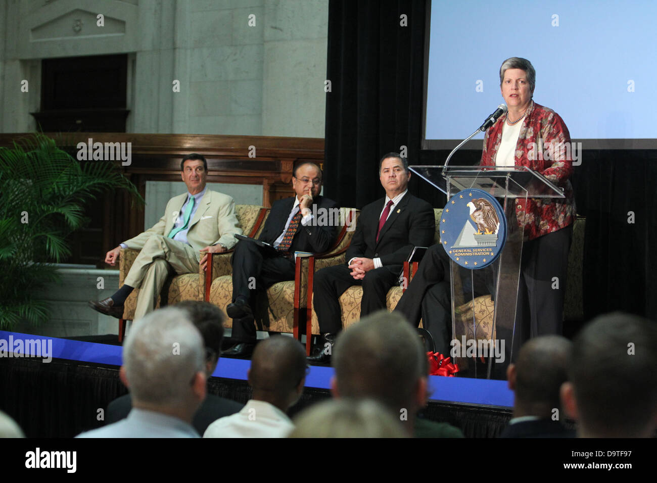 This image shows U.S. Customs and Border Protection officers during a ...