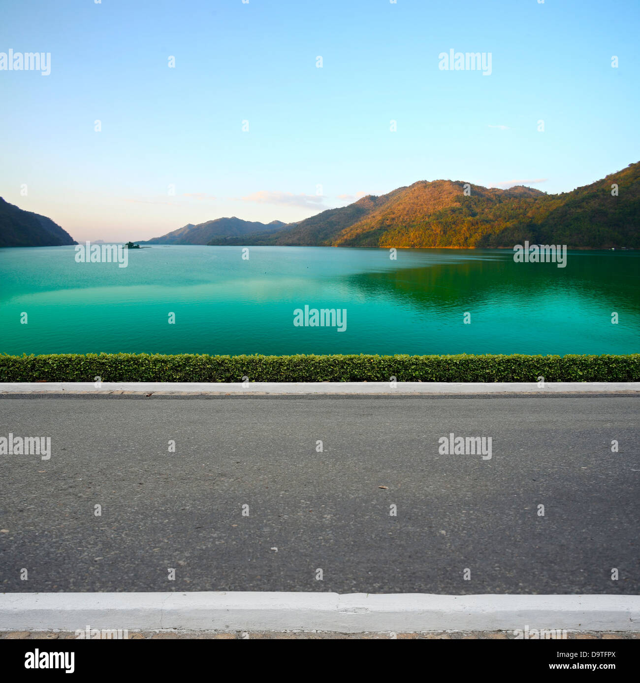 Side of view hi-res stock photography and images - Alamy