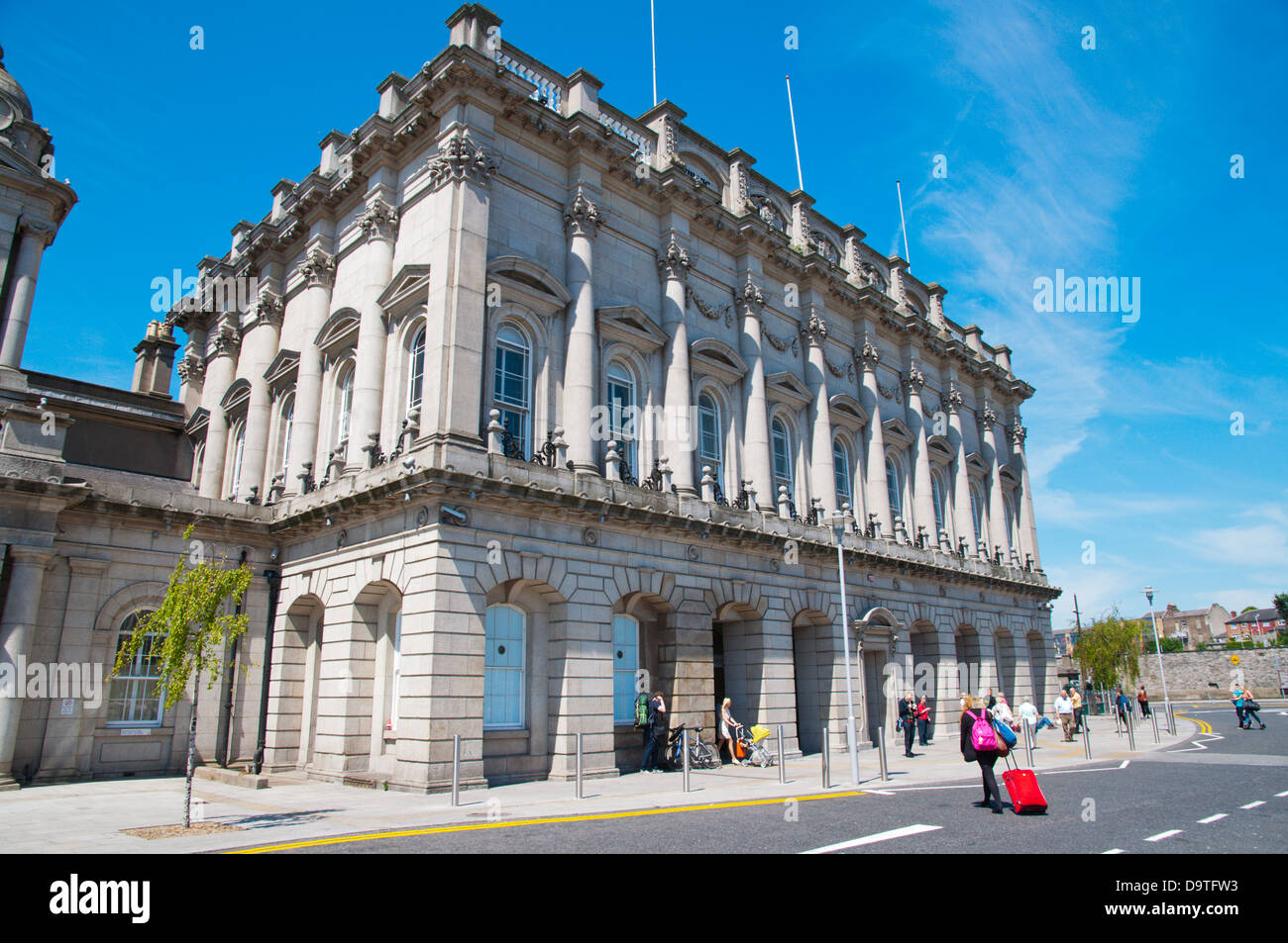 Heuston station hi-res stock photography and images - Alamy