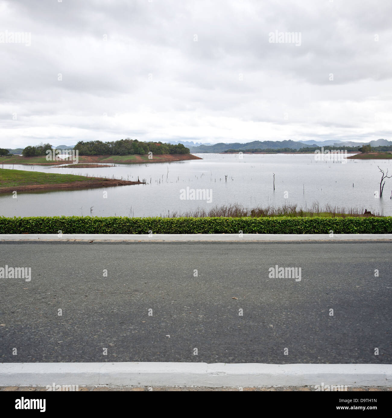 Side view road hi-res stock photography and images - Alamy