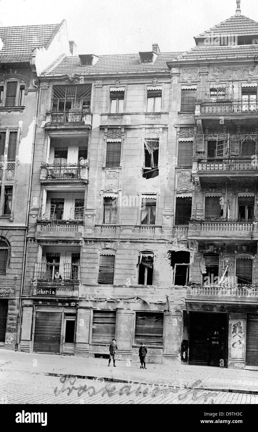 German Revolution 1918/1919: View of a partially destroyed house in ...