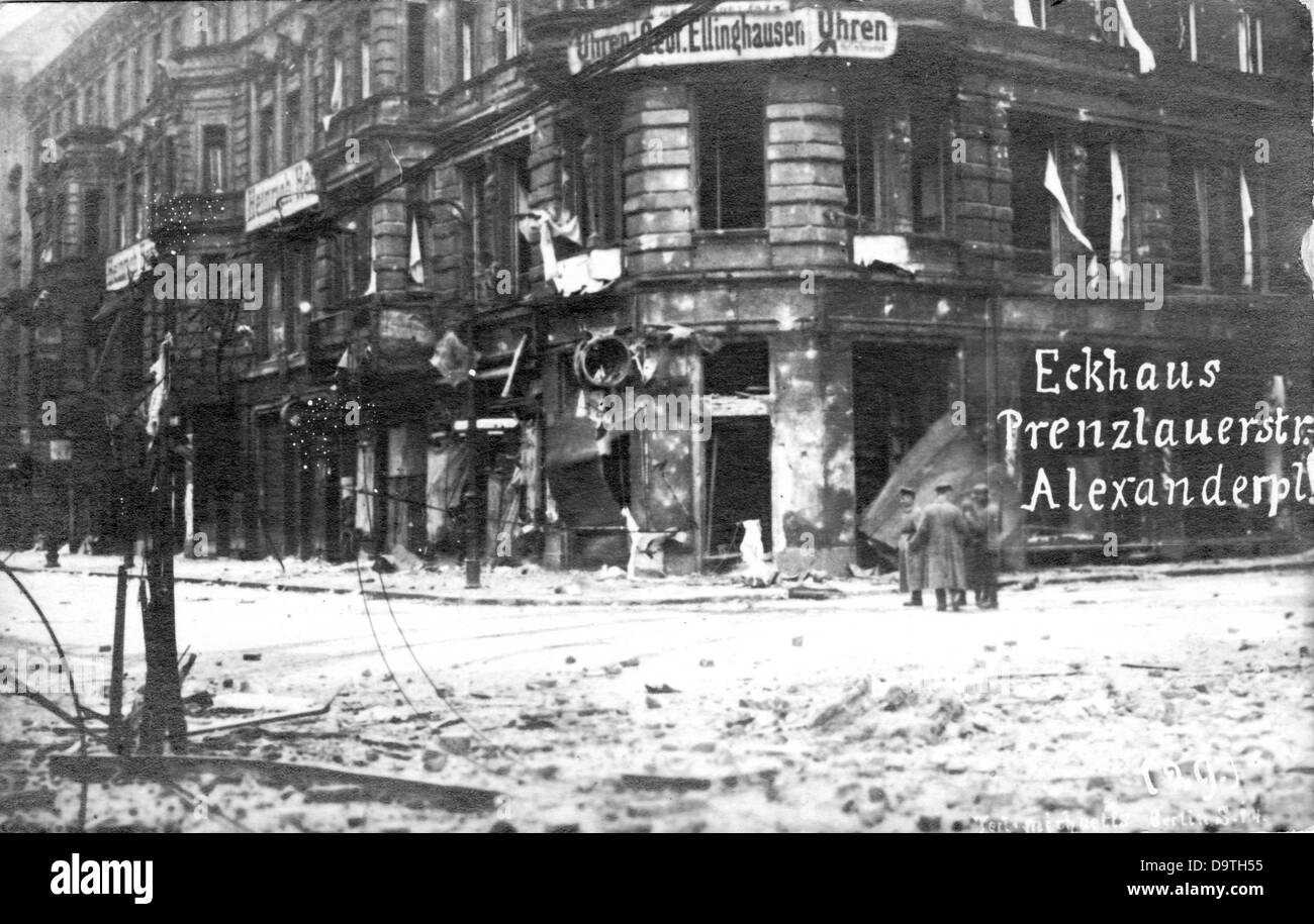 German Revolution 1918/1919: A partially destroyed house is pictured in ...