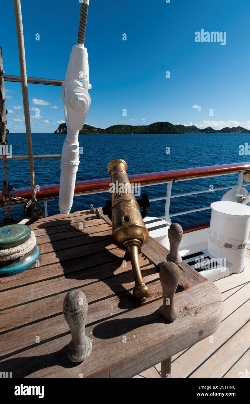 Star ship and telescope hi-res stock photography and images - Alamy