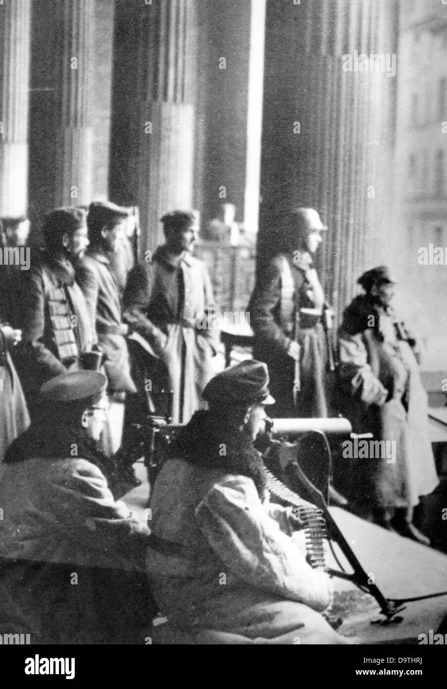 German Revolution 1918/1919: Government troops occupy the Potsdamer ...