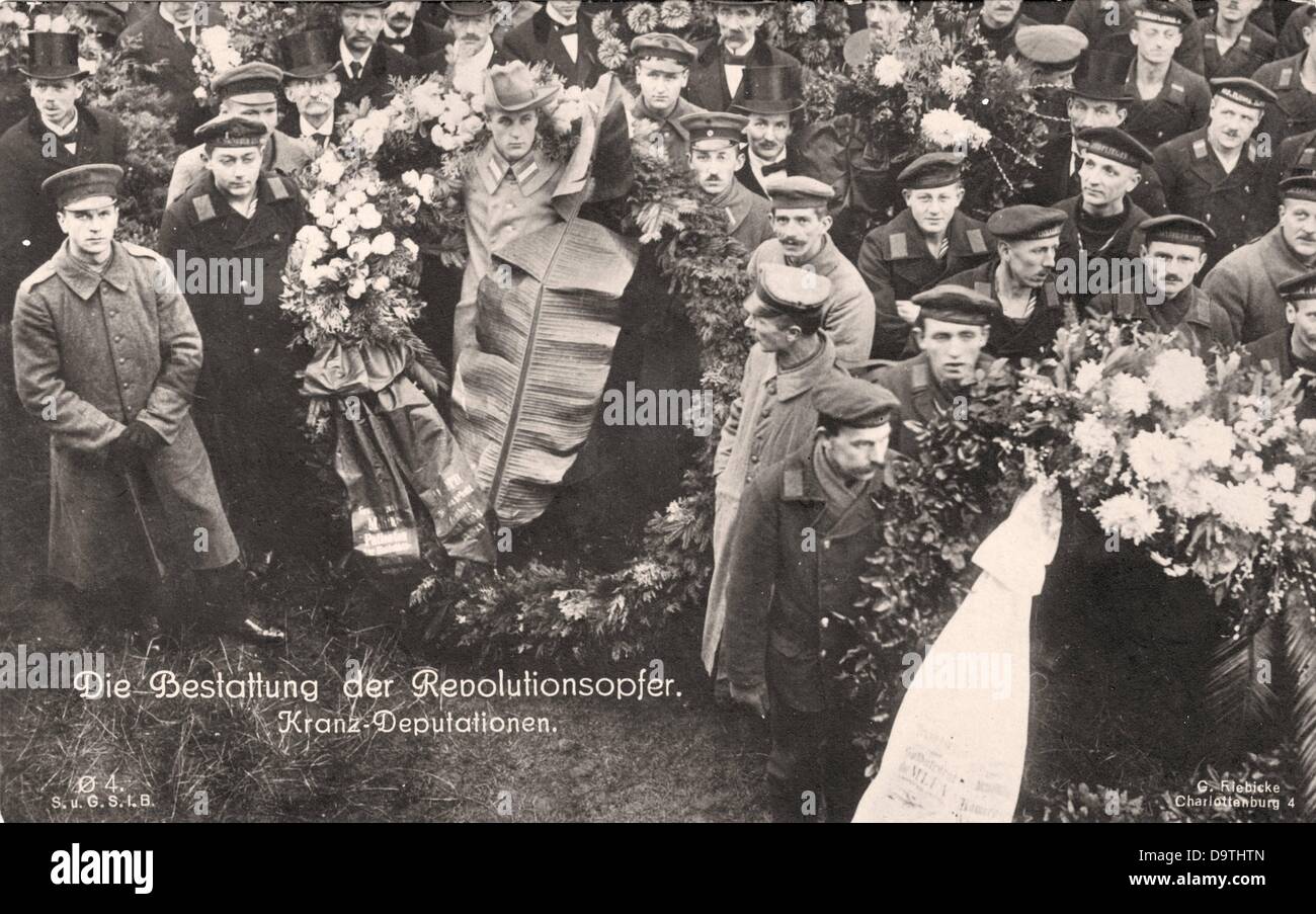 World war i funeral procession hi-res stock photography and images - Alamy