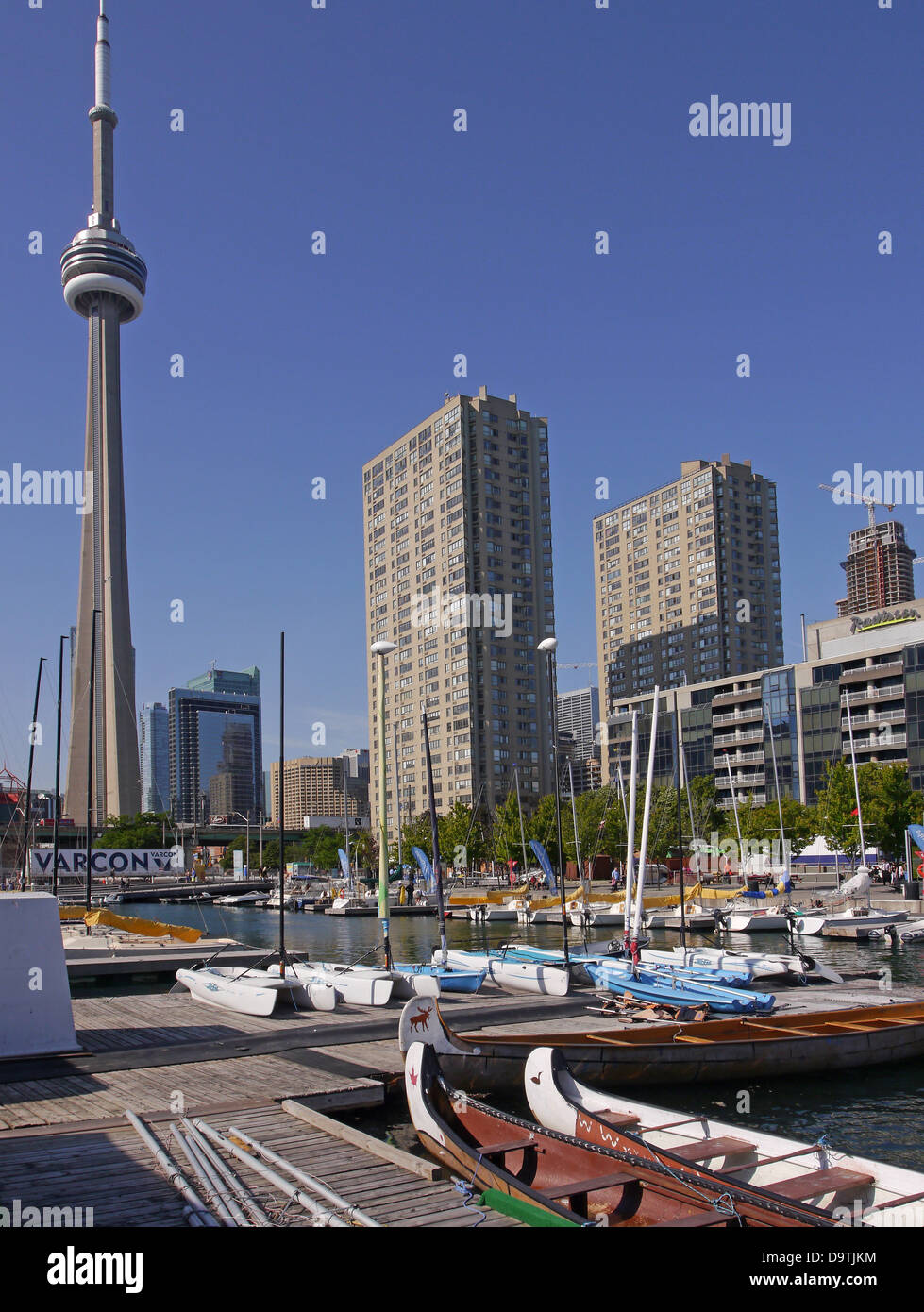 Toronto waterfront with canoe school Stock Photo - Alamy